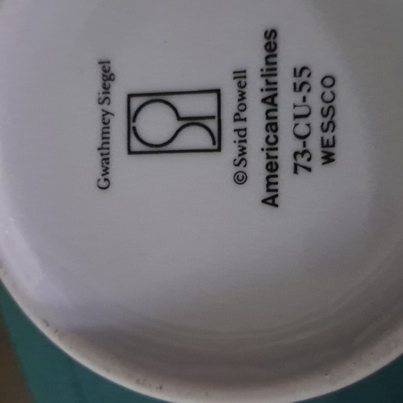 Wessco | Dining | Wessco American Airlines Set Of 2 Gwathmey Siegel ...